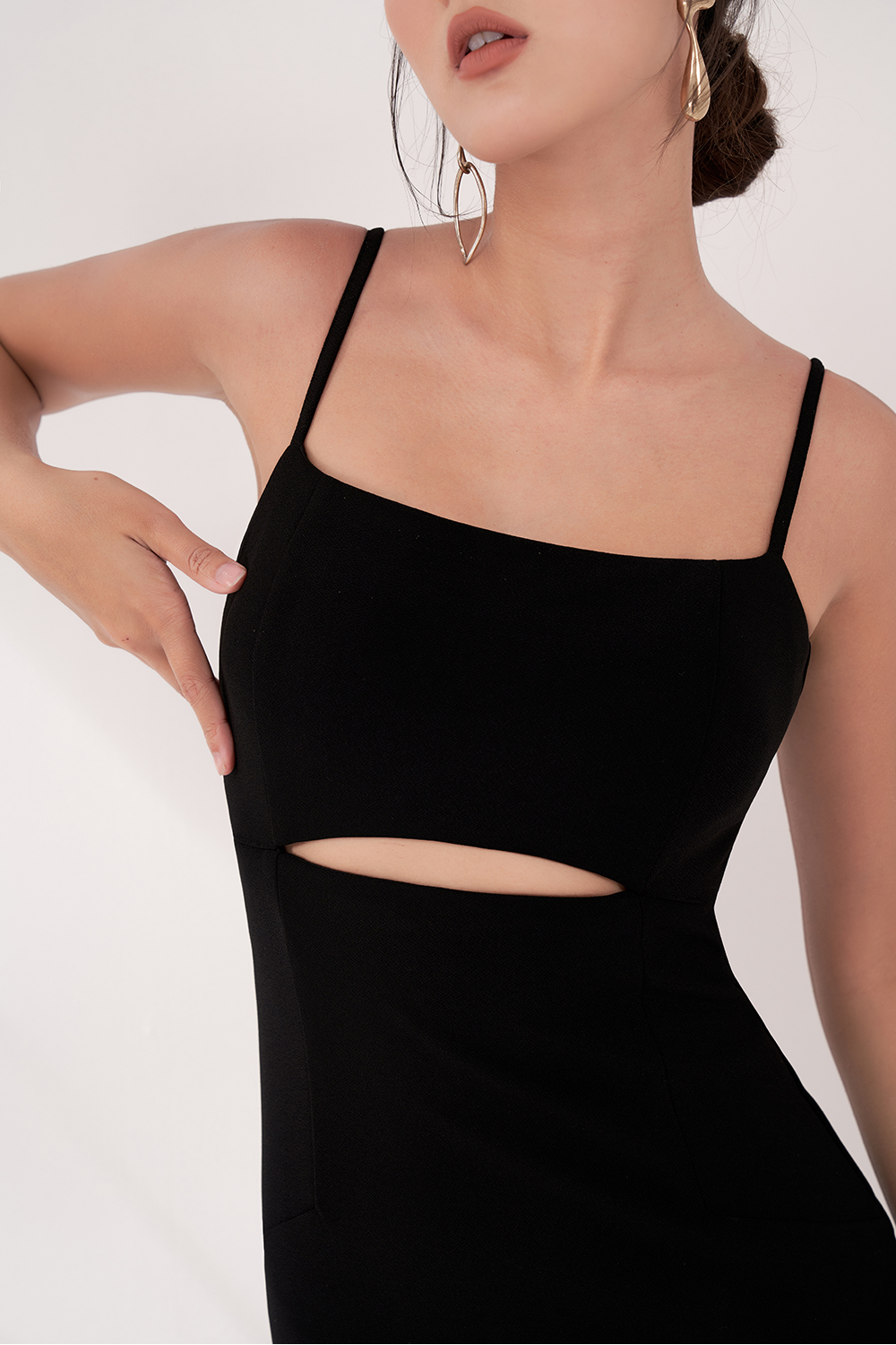 Aura Padded Cut Out Form Fitted Dress in Classic Black | Chello