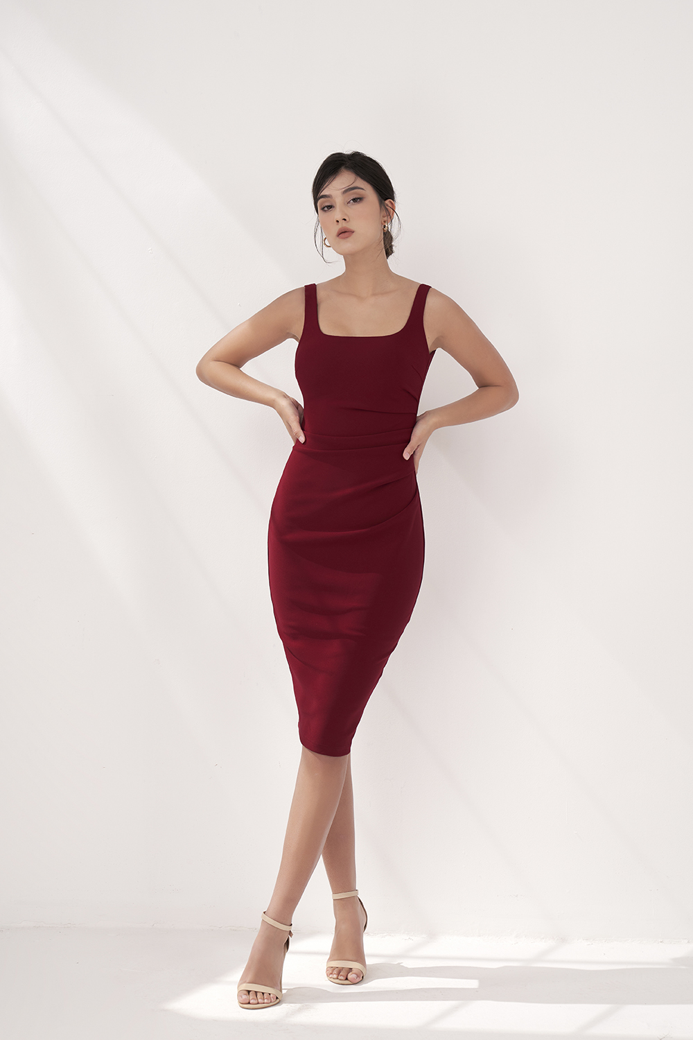 Airlea Padded Ruched Low Back Dress in Wine Red | Chello