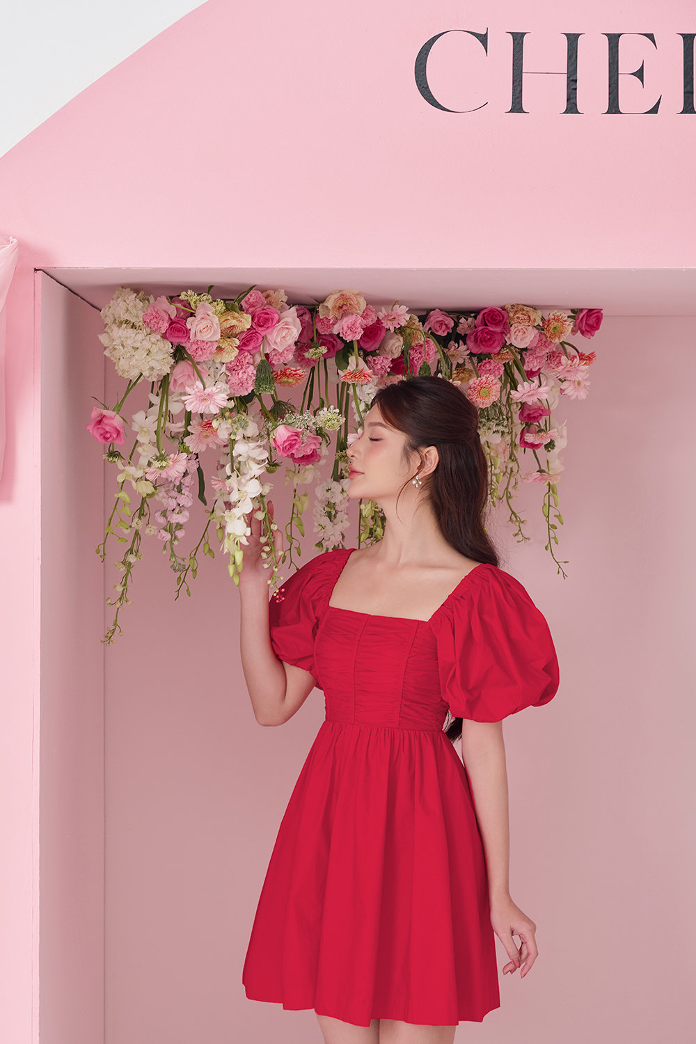 Daphne Ruched Puff Mini Dress in Red | Chello