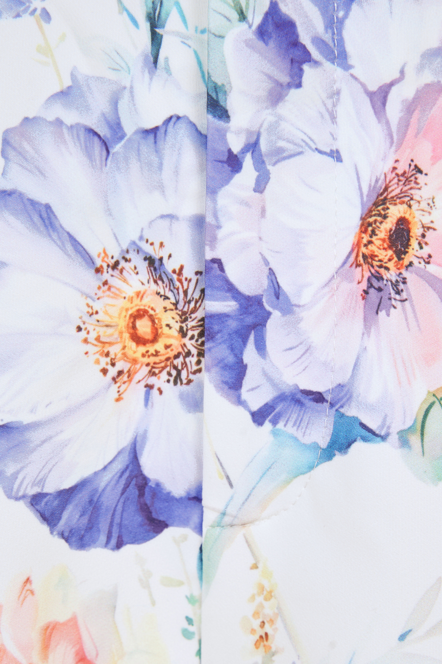 Kaelynn A-line Shorts in Blue Floral Painting | Chello