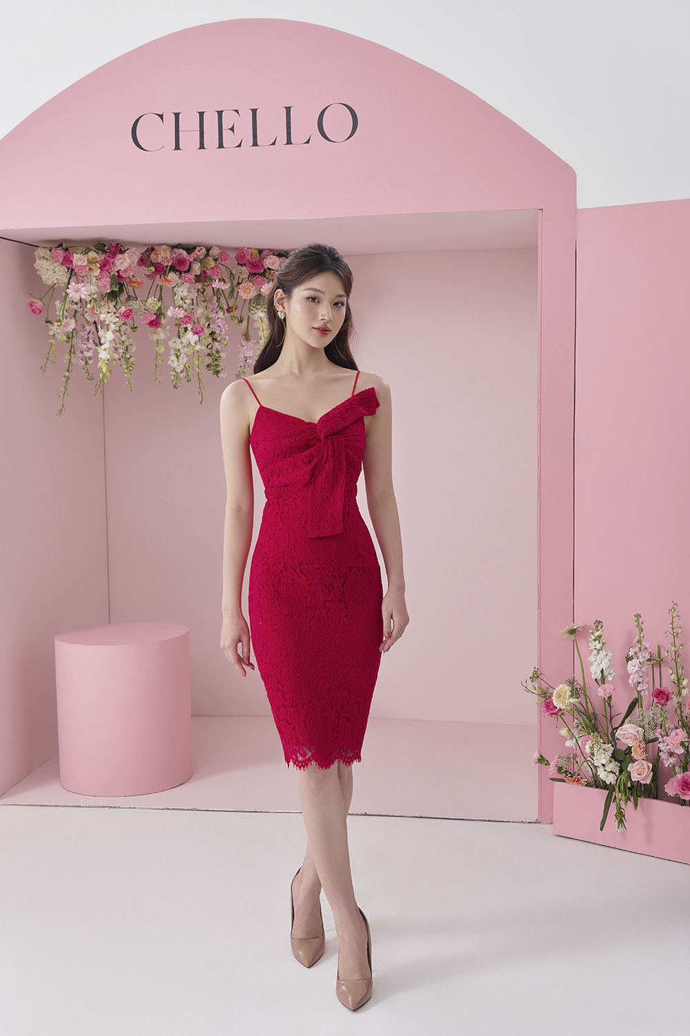 Lovella Twisted Bow Lace Pencil Dress in Crimson Red | Chello