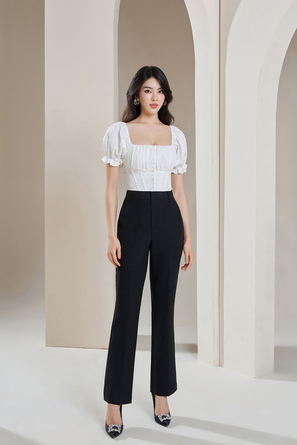 Hayden Slim Fit Pants in Classic Black | Chello