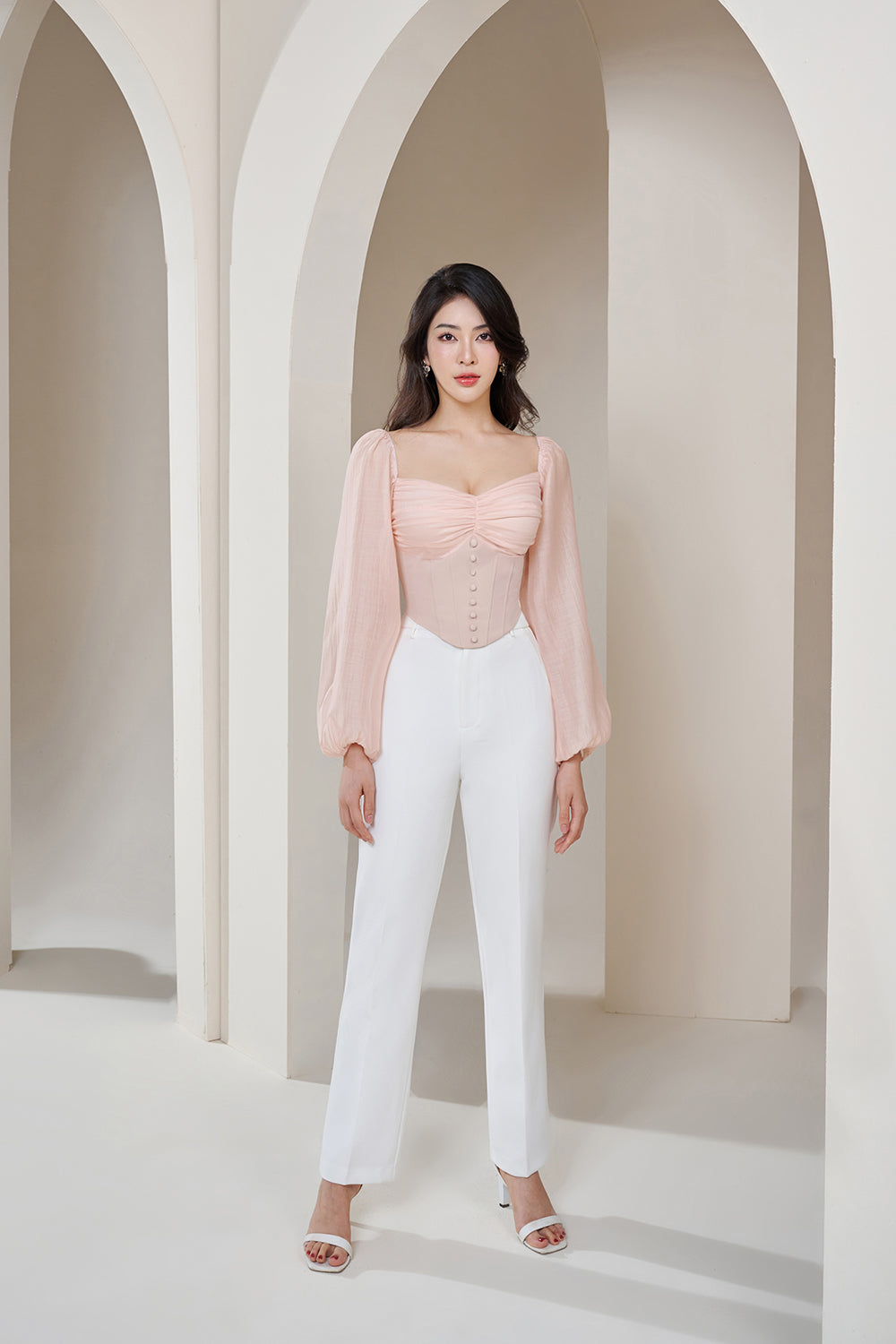 Hayden Slim Fit Pants in Iconic White | Chello