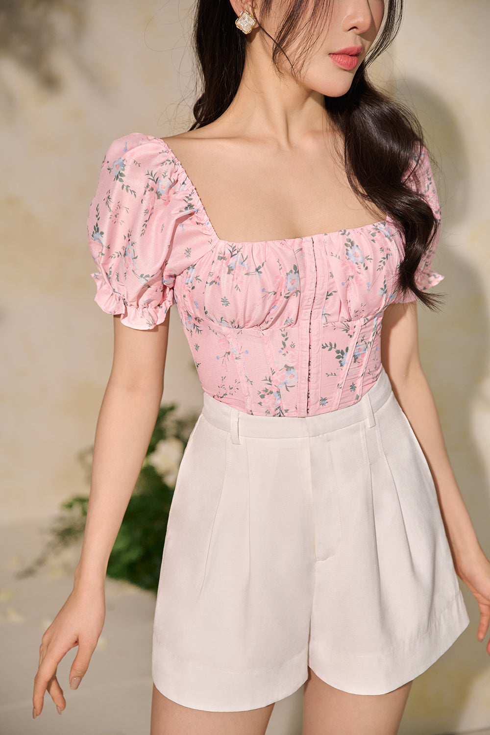 Francoise Puffy Sleeves Top in Light Pink Floral | Chello